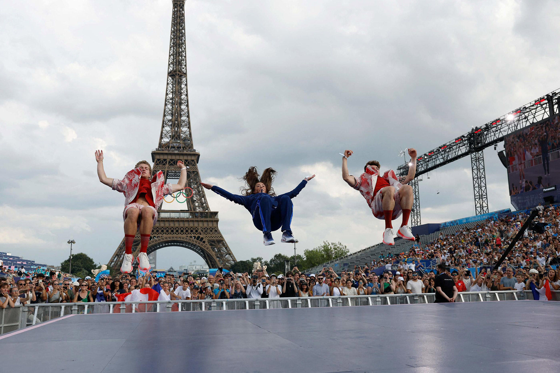 Cent photos inoubliables de Paris métamorphosé pour les Jeux olympiques ...