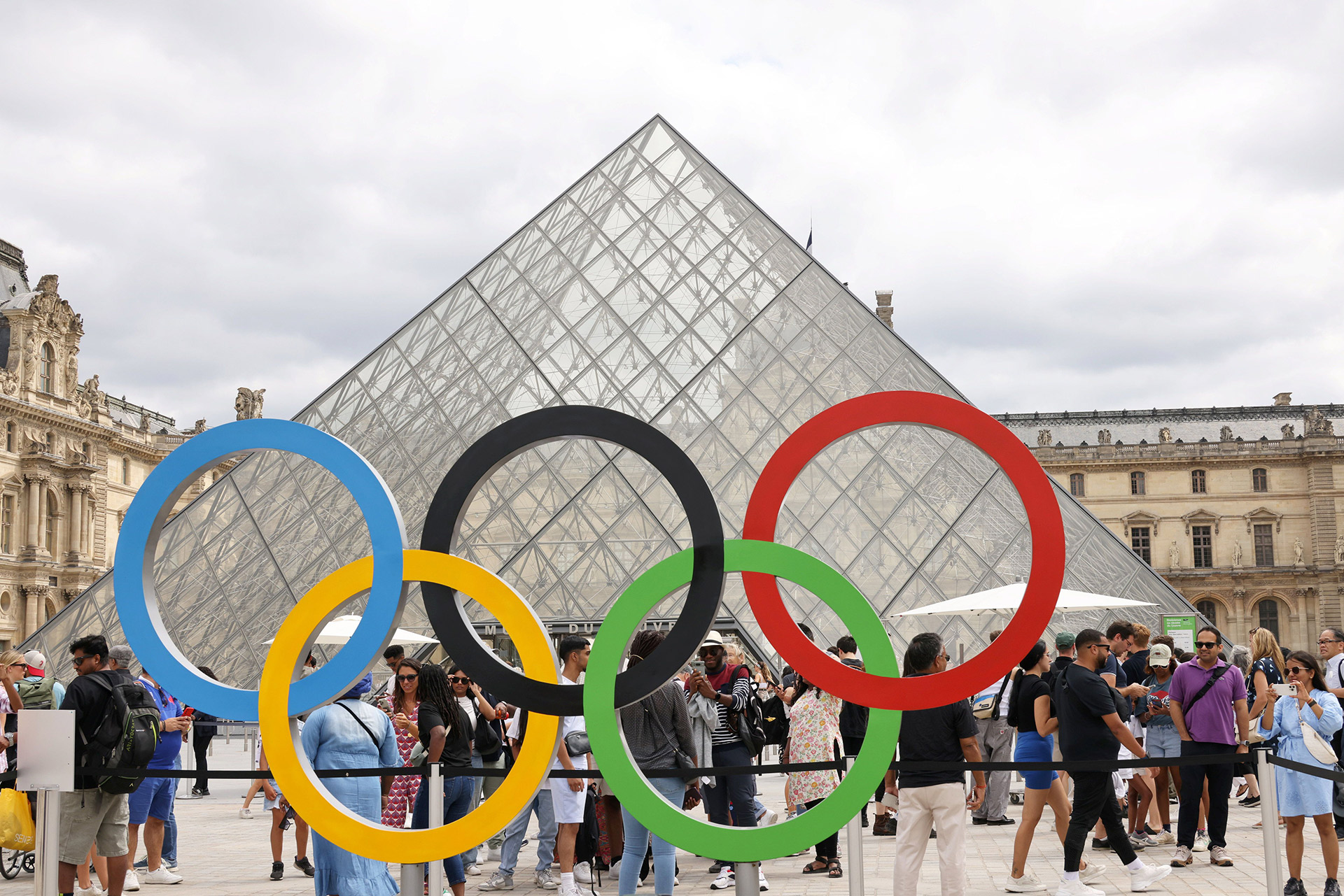 Cent photos inoubliables de Paris métamorphosé pour les Jeux olympiques ...